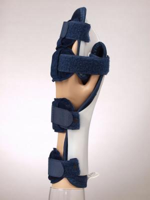 Фиксатор лучезапястного сустава — купить по цене от 247 руб в Москве в ...